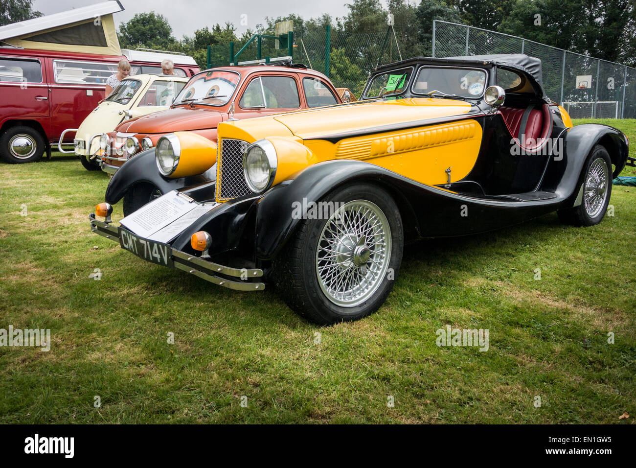 Yellow kit car hi-res stock photography and images - Alamy