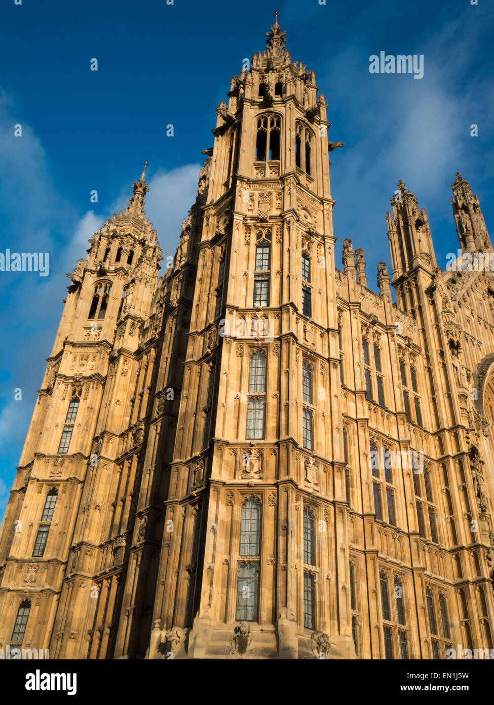 Westminster palace windows hi-res stock photography and images - Alamy