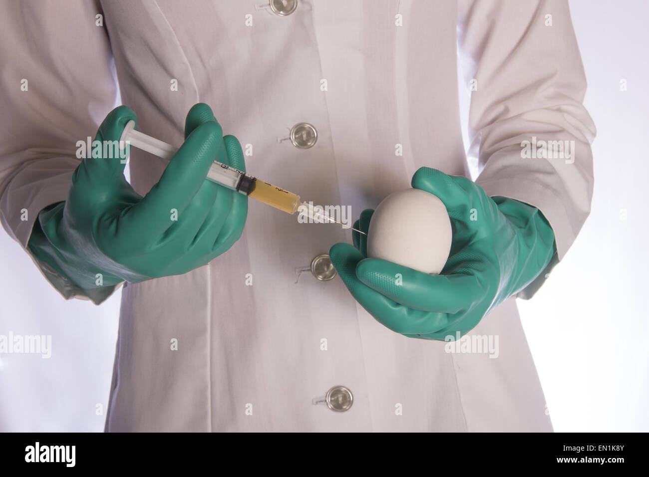 Scientist in white medical hi-res stock photography and images - Alamy