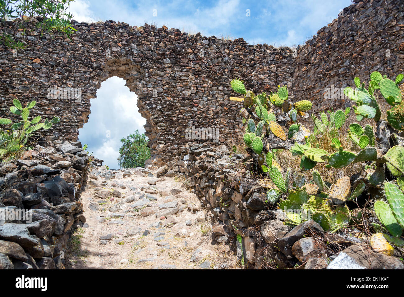 Wari culture hi-res stock photography and images - Alamy