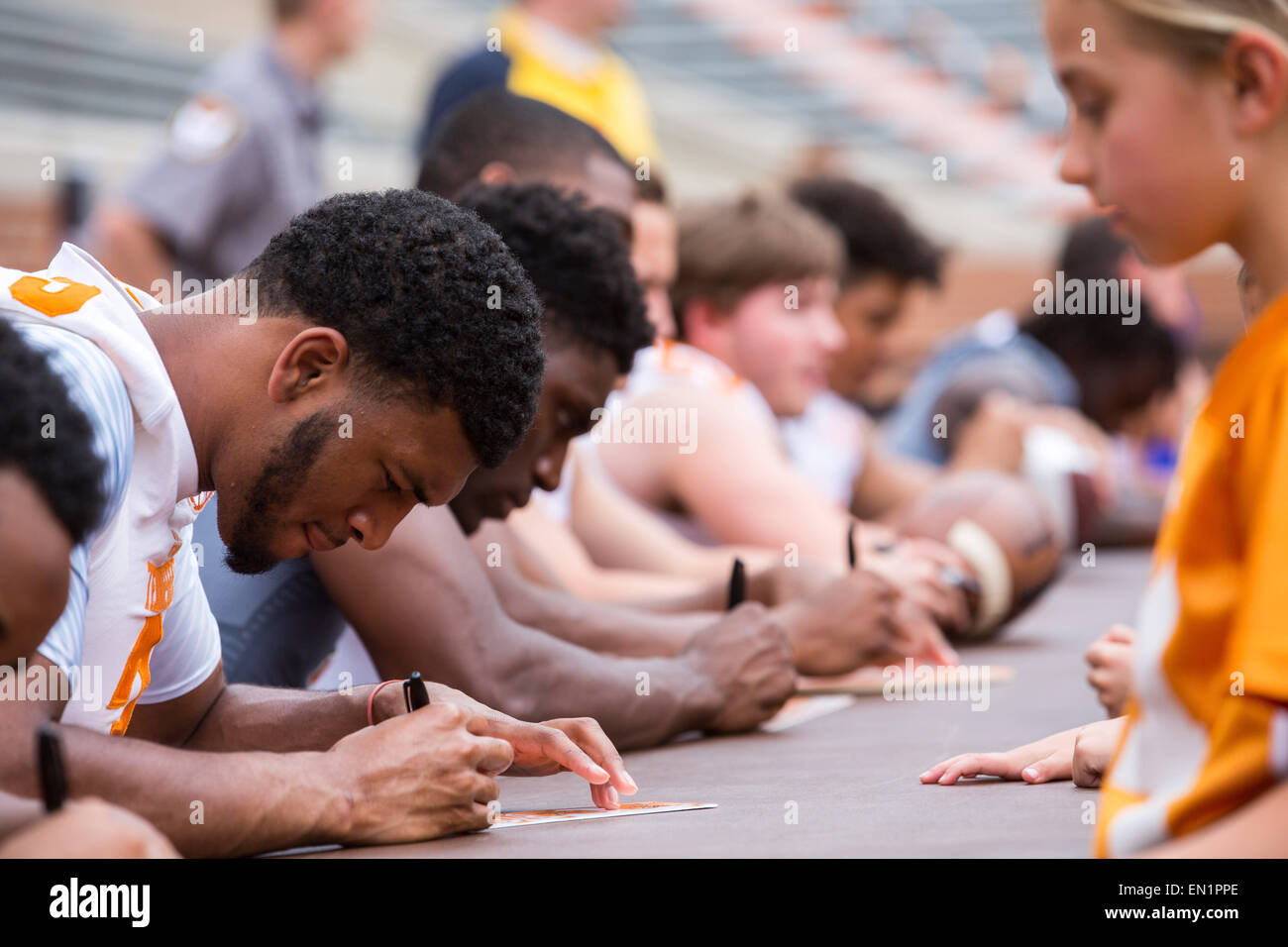 Sign autographs hi-res stock photography and images - Alamy