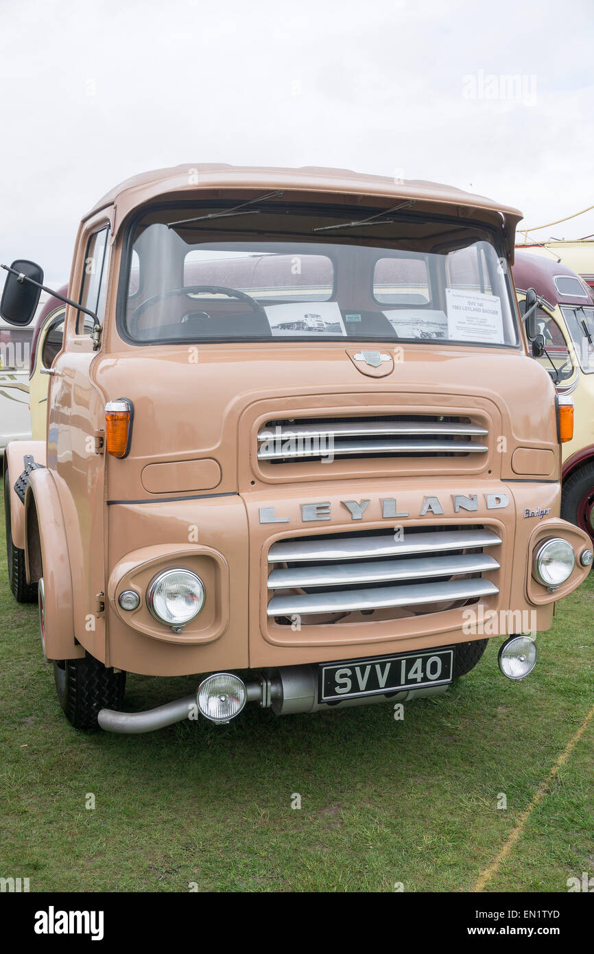 British vintage lorry hi-res stock photography and images - Alamy