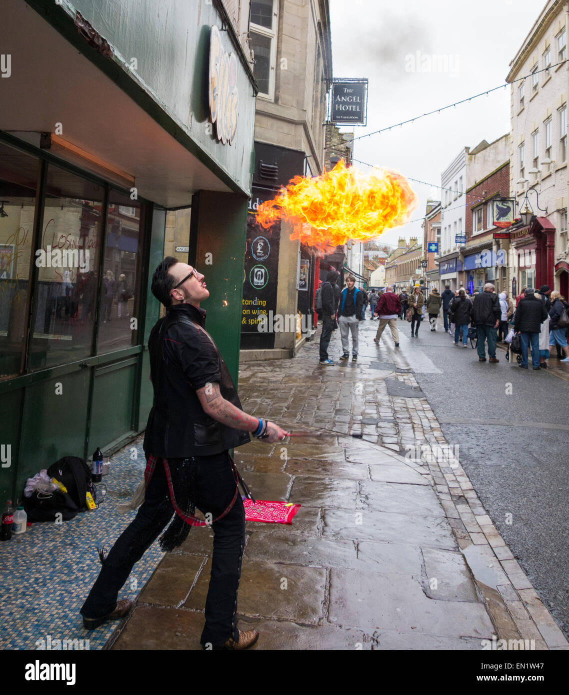 Fireeater hi-res stock photography and images - Alamy