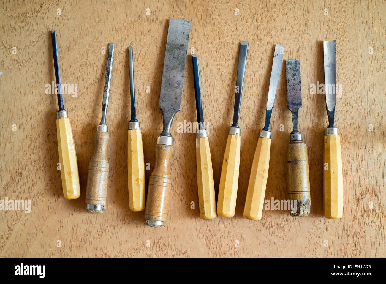 Wood chisels hi-res stock photography and images - Alamy