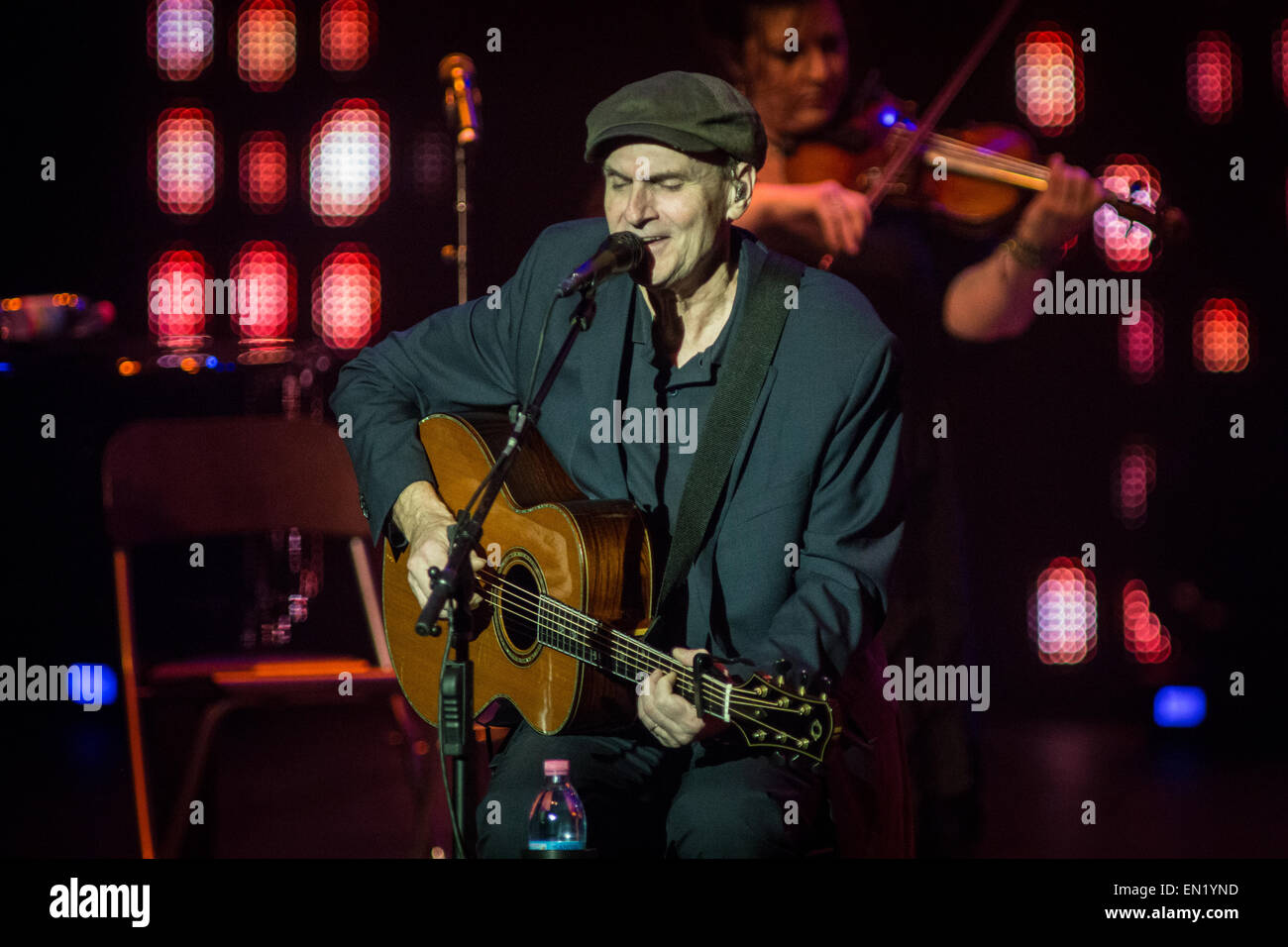 James taylor hi-res stock photography and images - Alamy