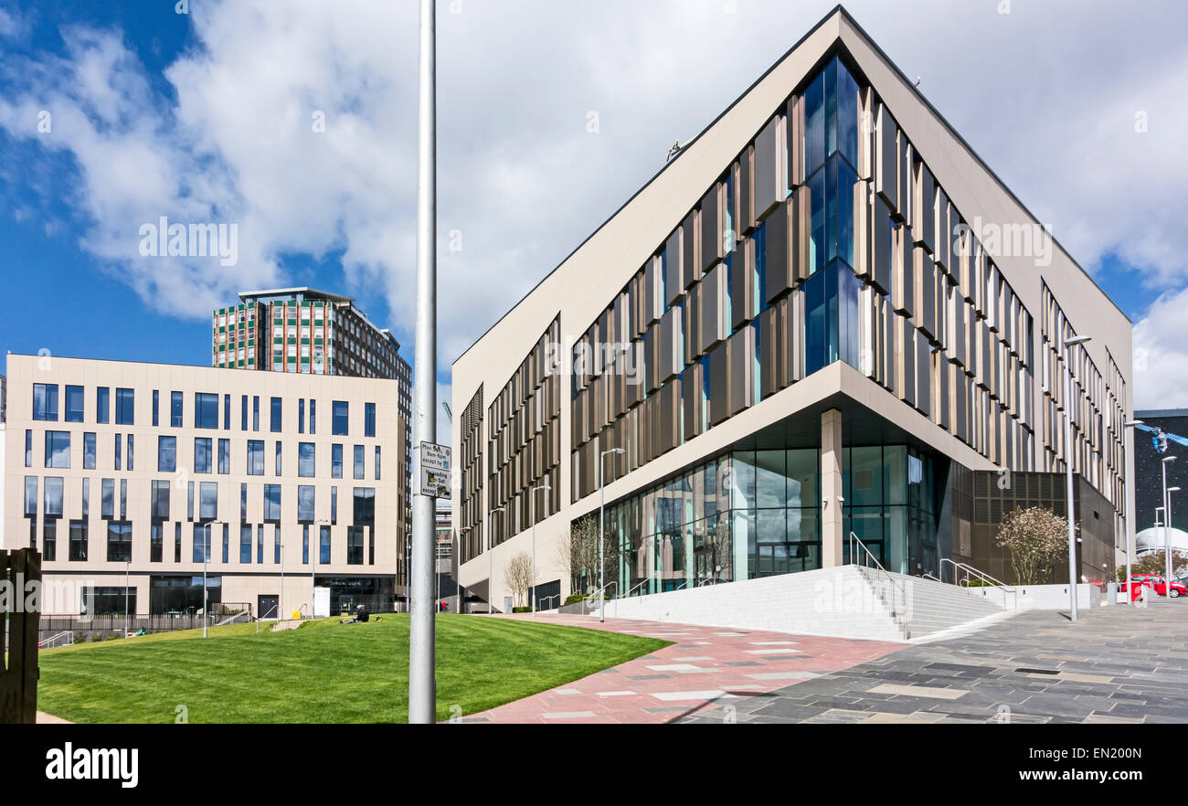 New University of Strathclyde ITREZ Technology & Innovation Centre (r ...