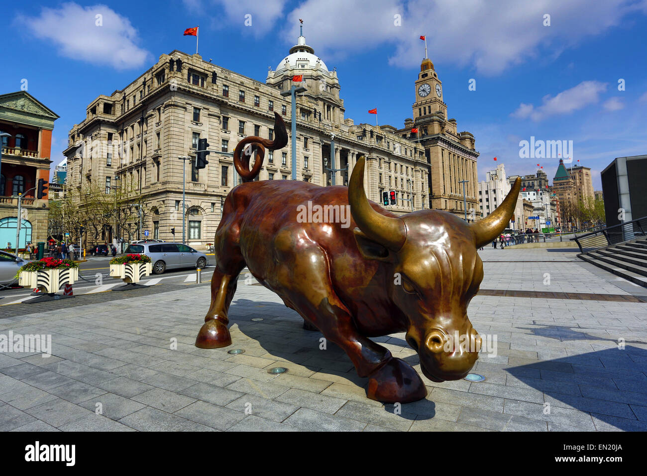 The Bund Bull on the Bund, Shanghai, China Stock Photo - Alamy