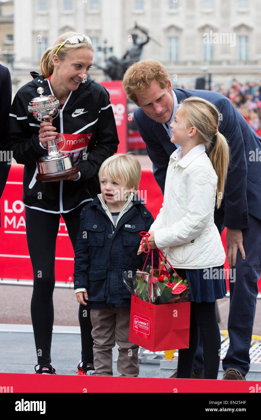 London, UK. 26 April 2015. L-R: Paula Radcliffe, HRH Prince Harry, and ...