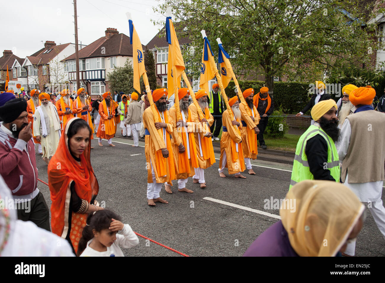 Khalsa with flags hi-res stock photography and images - Alamy