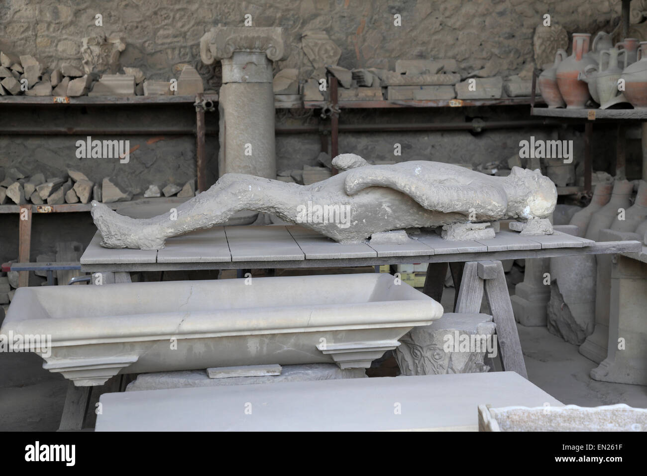 Plaster cast pompeii italy hi-res stock photography and images - Alamy