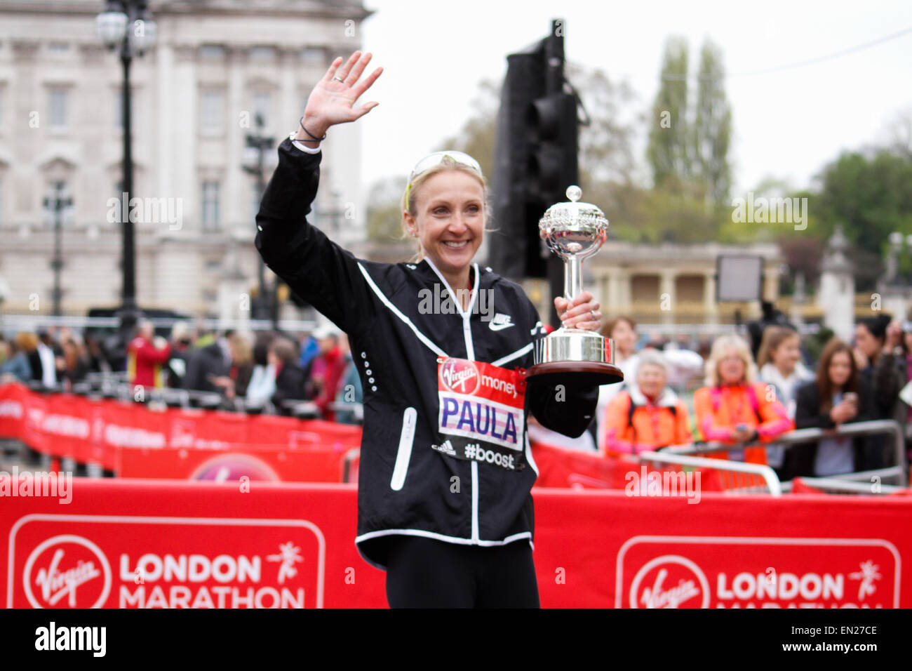London, UK. 26th April 2015. Paula Radcliffe holding the inaugural John ...