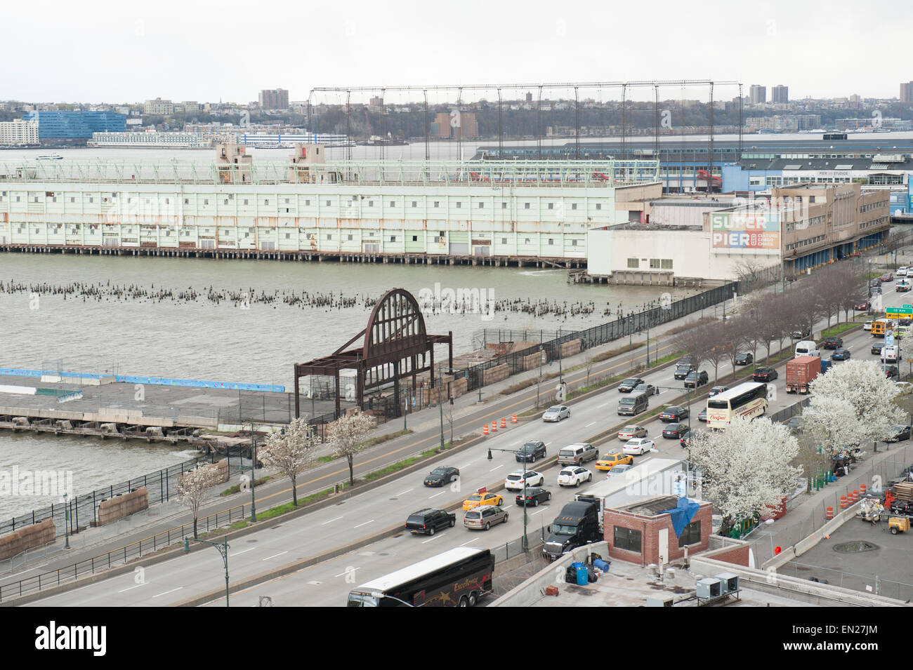 Pier 54 new york hi-res stock photography and images - Alamy