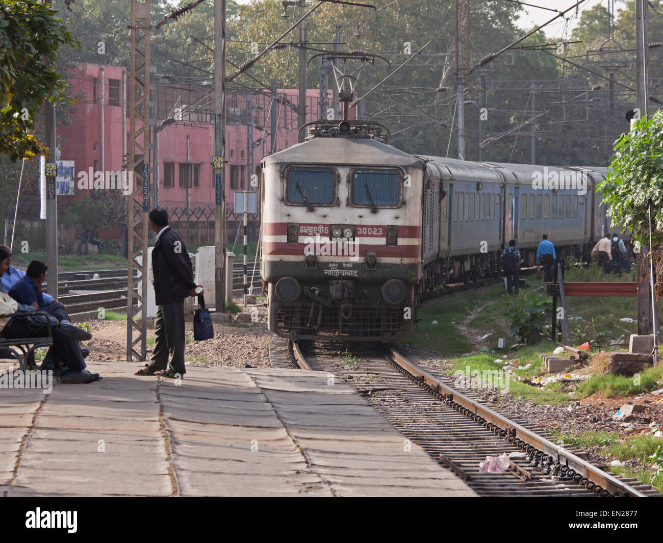 A long distance passenger train out of New Delhi approaching Shivaji ...