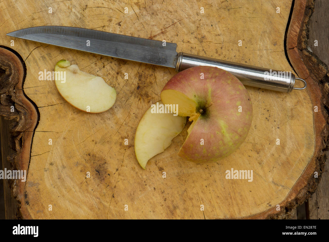 TheApple, knives, wooden flooring, textures, cuts, breaks Stock Photo ...