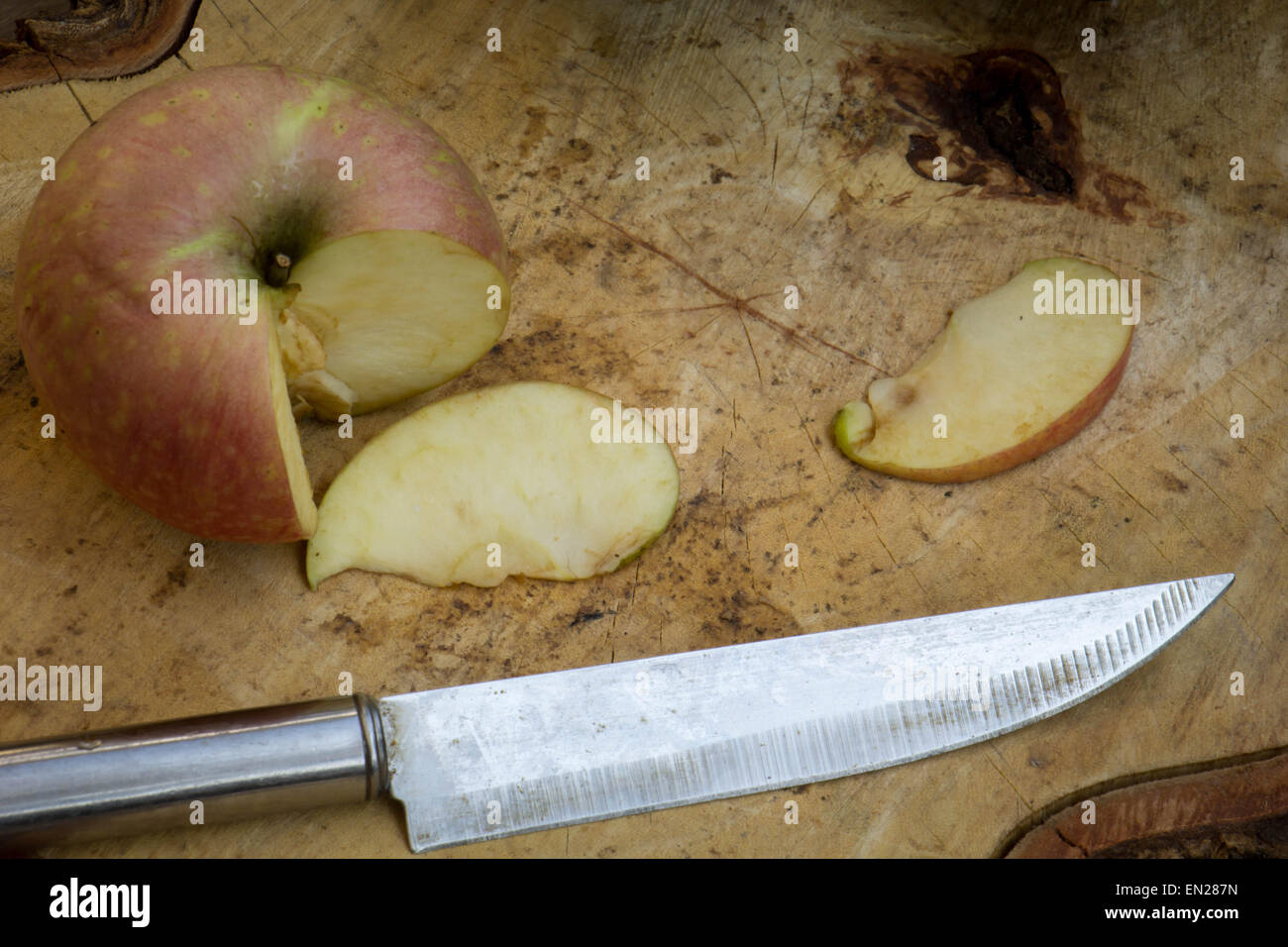 TheApple, knives, wooden flooring, textures, cuts, breaks Stock Photo ...