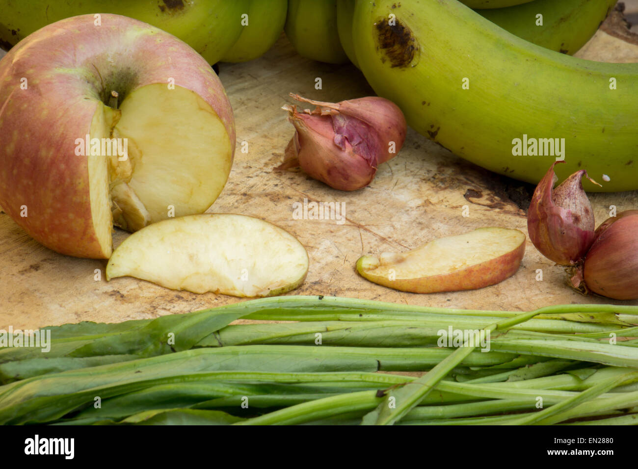 Apples, bananas, green, knife, texture, wood floors Stock Photo - Alamy