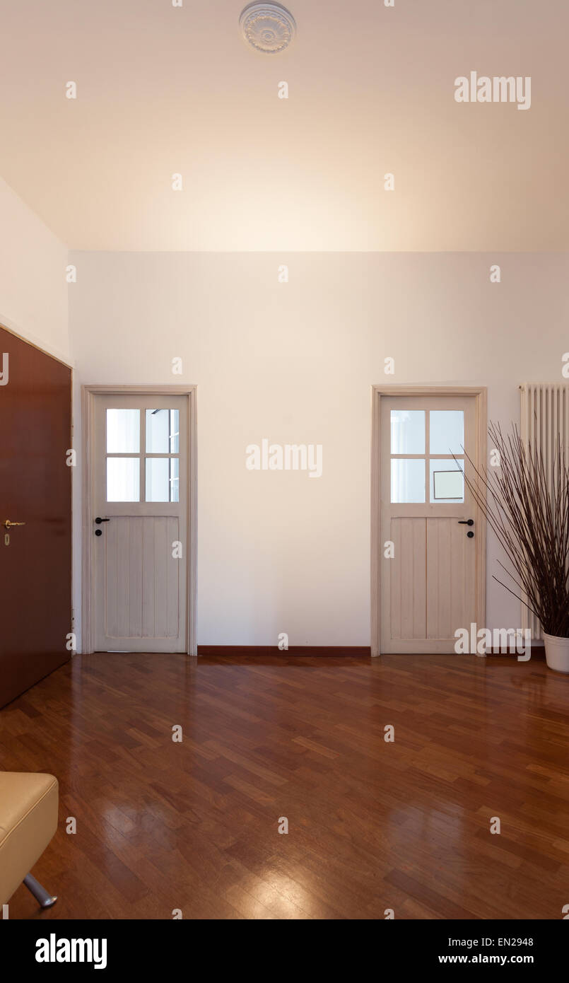 Entrance hall interior vintage hi-res stock photography and images - Alamy