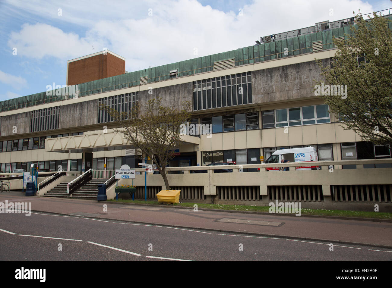 Poole Hospital Longfleet Road Stock Photo - Alamy