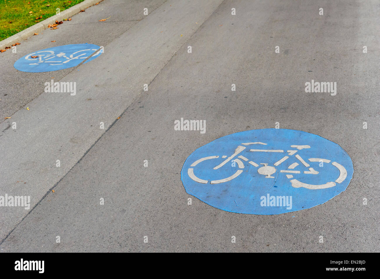 Safety signage for cyclists on the street of Vienna, Austria Stock ...