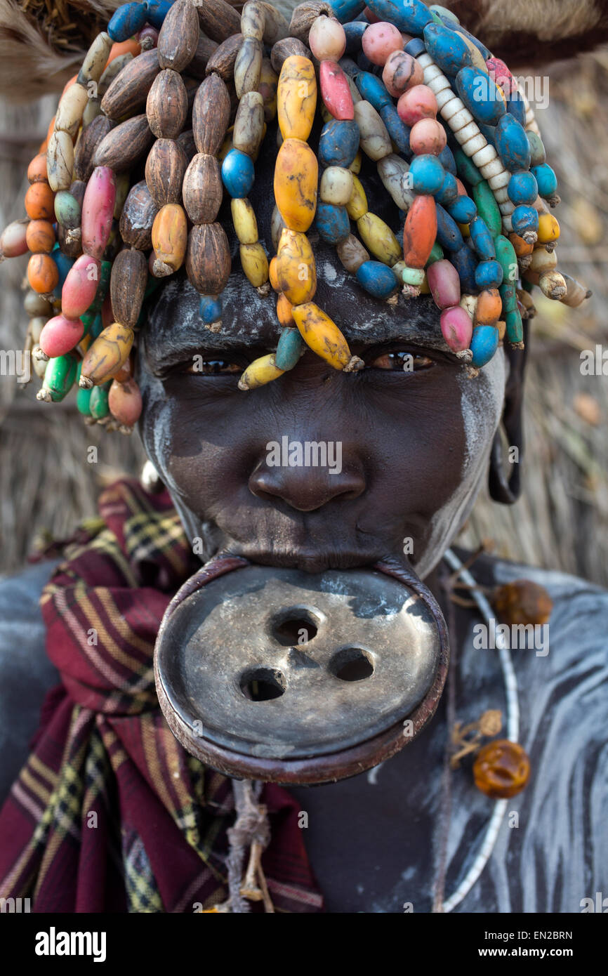 Mursi tribe women lip plate hi-res stock photography and images - Alamy