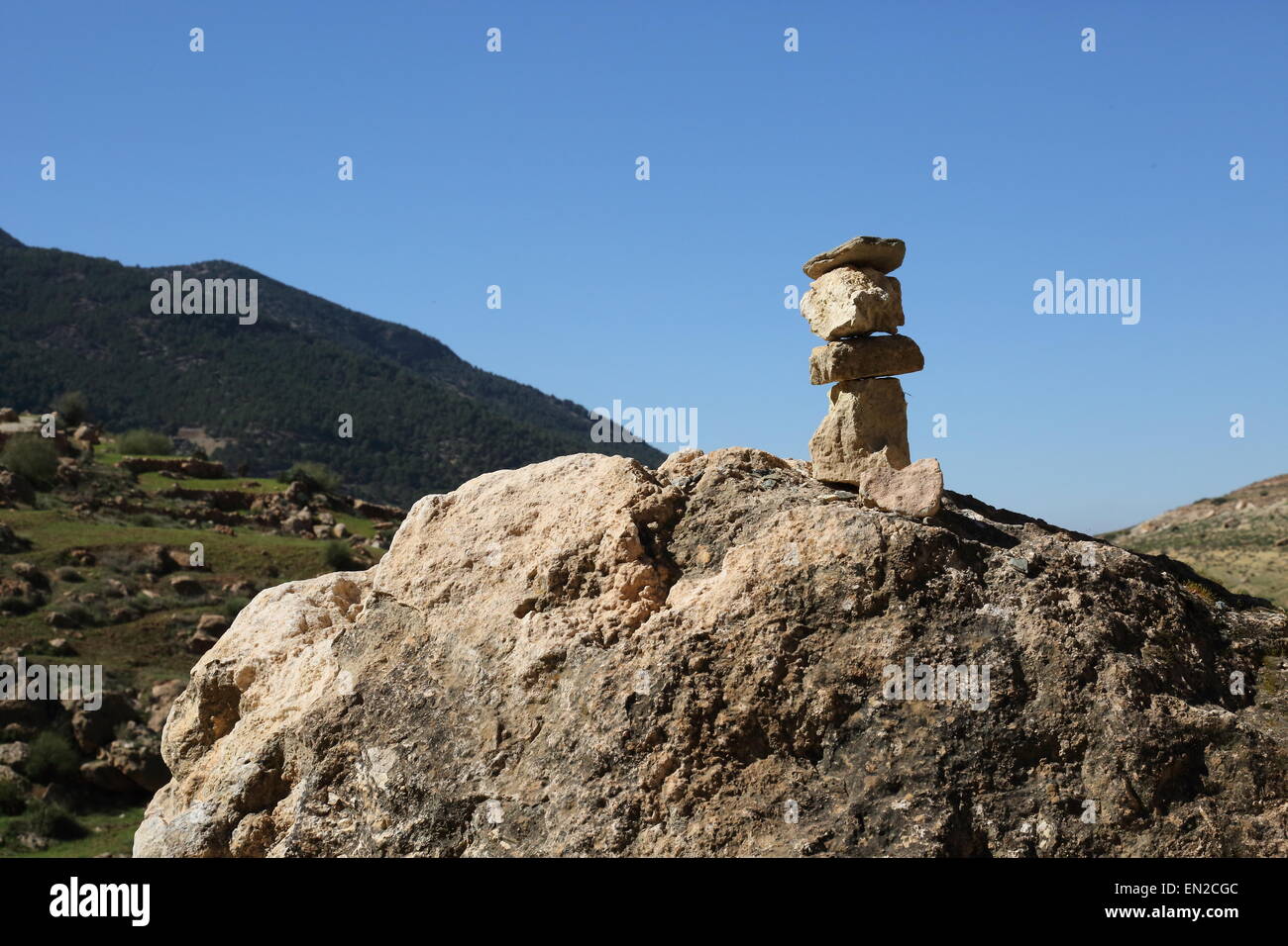 Good luck cairn hi-res stock photography and images - Alamy