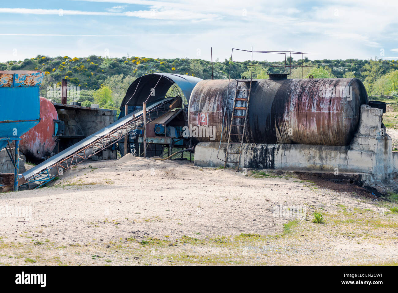 Old metal tank hi-res stock photography and images - Alamy