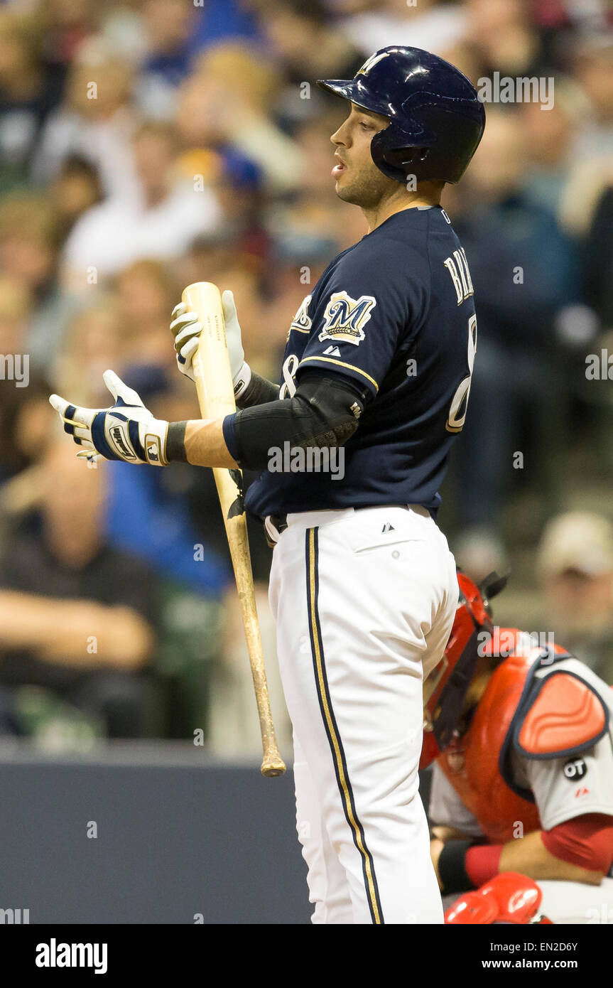Milwaukee, WI, USA. 25th Apr, 2015. Milwaukee Brewers right fielder ...