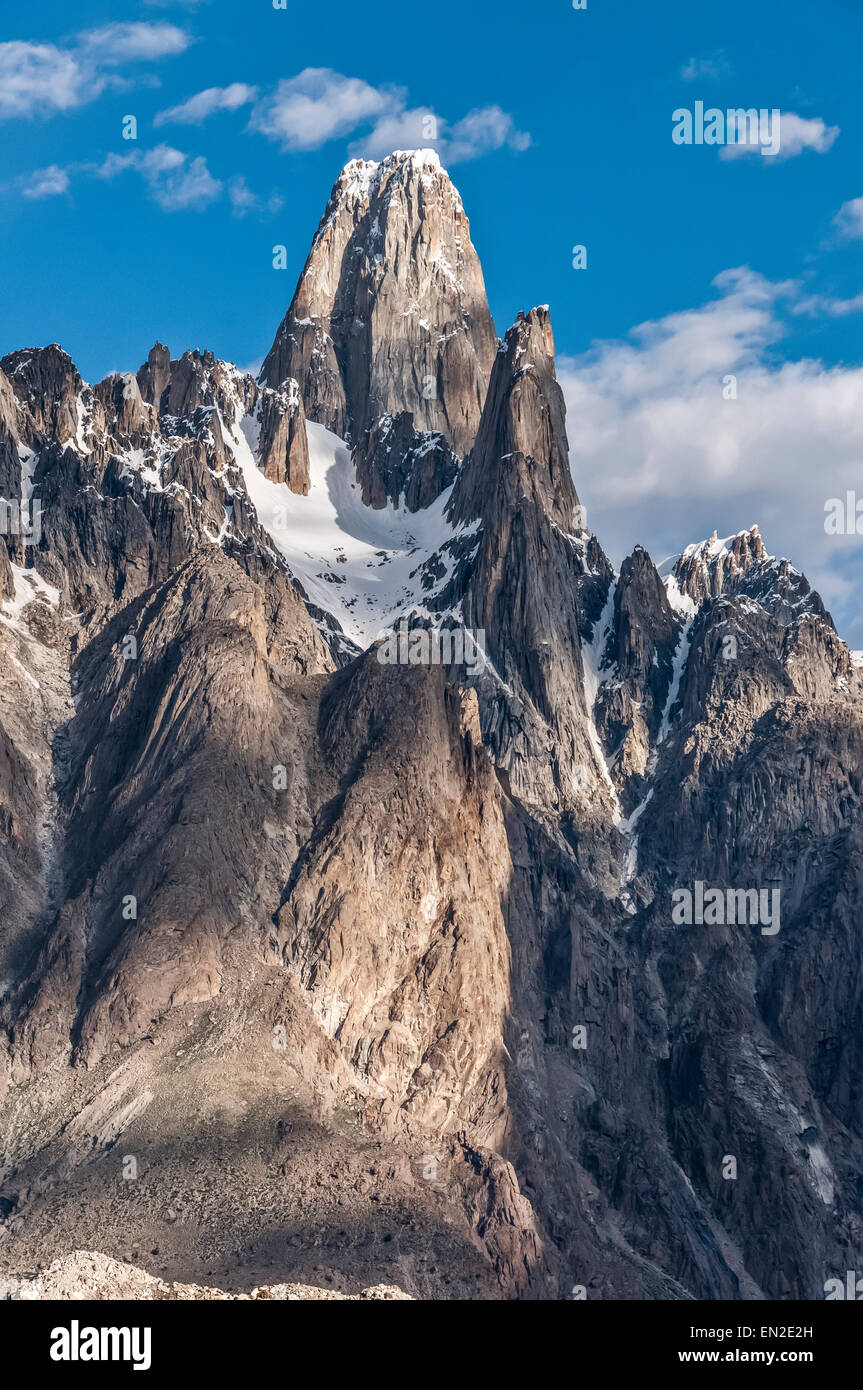 Trekking in the Karakoram Mountains People and Mountains on the Baltoro ...