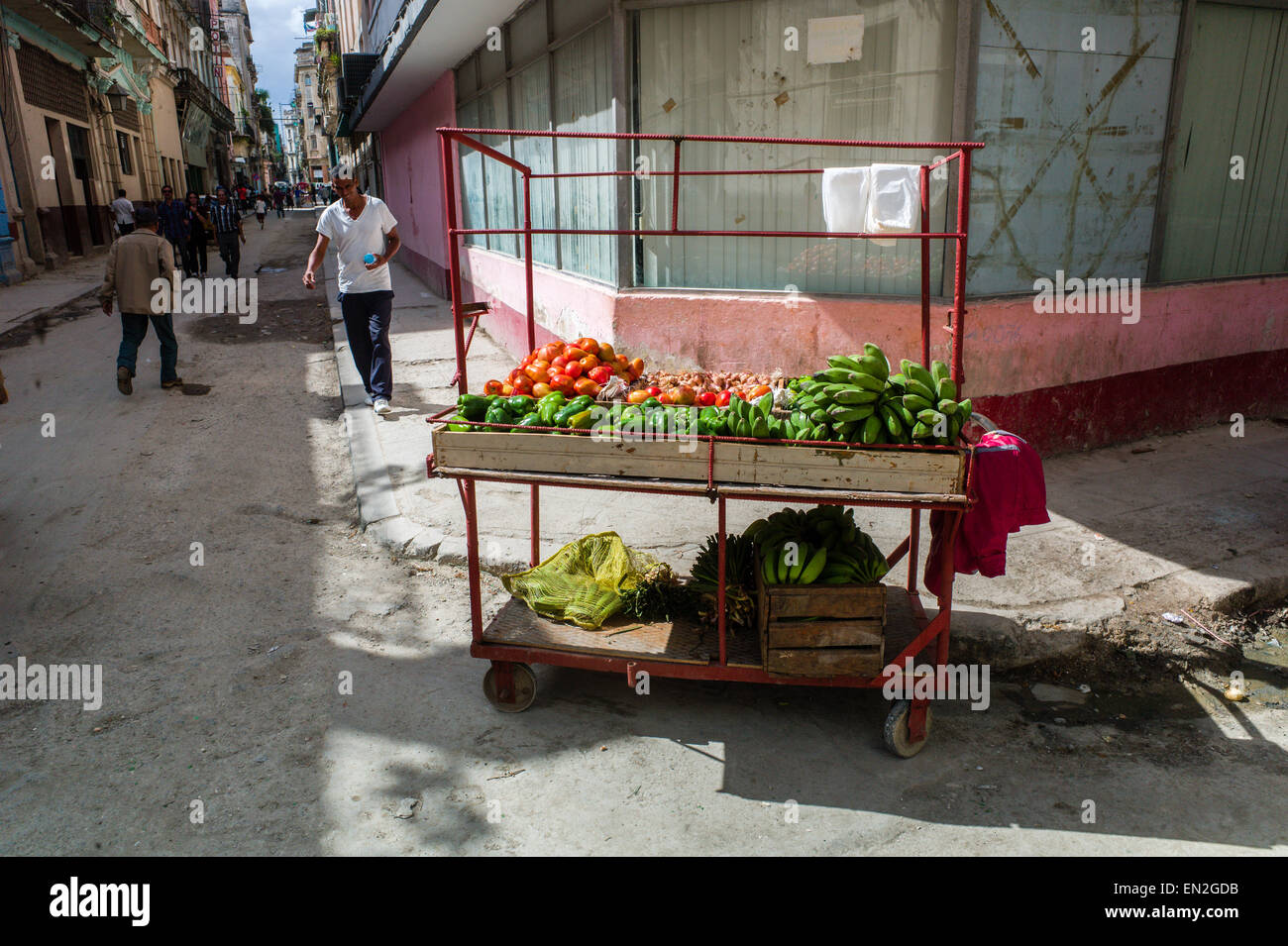 Vegetable and fruit stand in the street of old Havana, Cuba Stock Photo ...