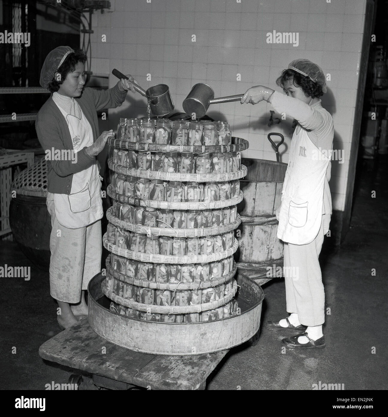 Historical 1950s female factory workers hi-res stock photography and ...