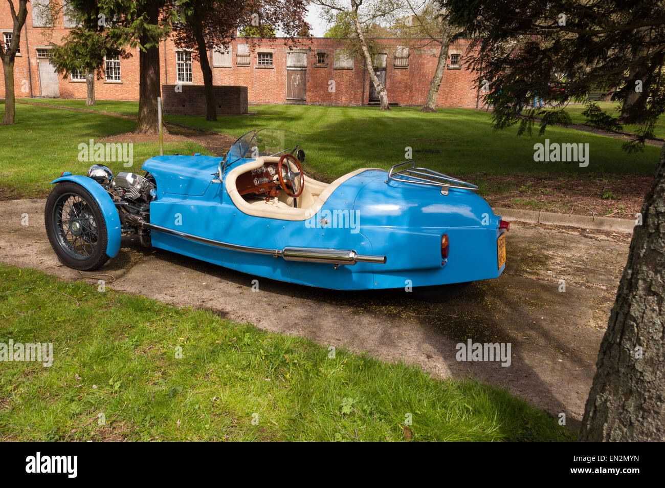 3 wheeled triking cyclecar hi-res stock photography and images - Alamy