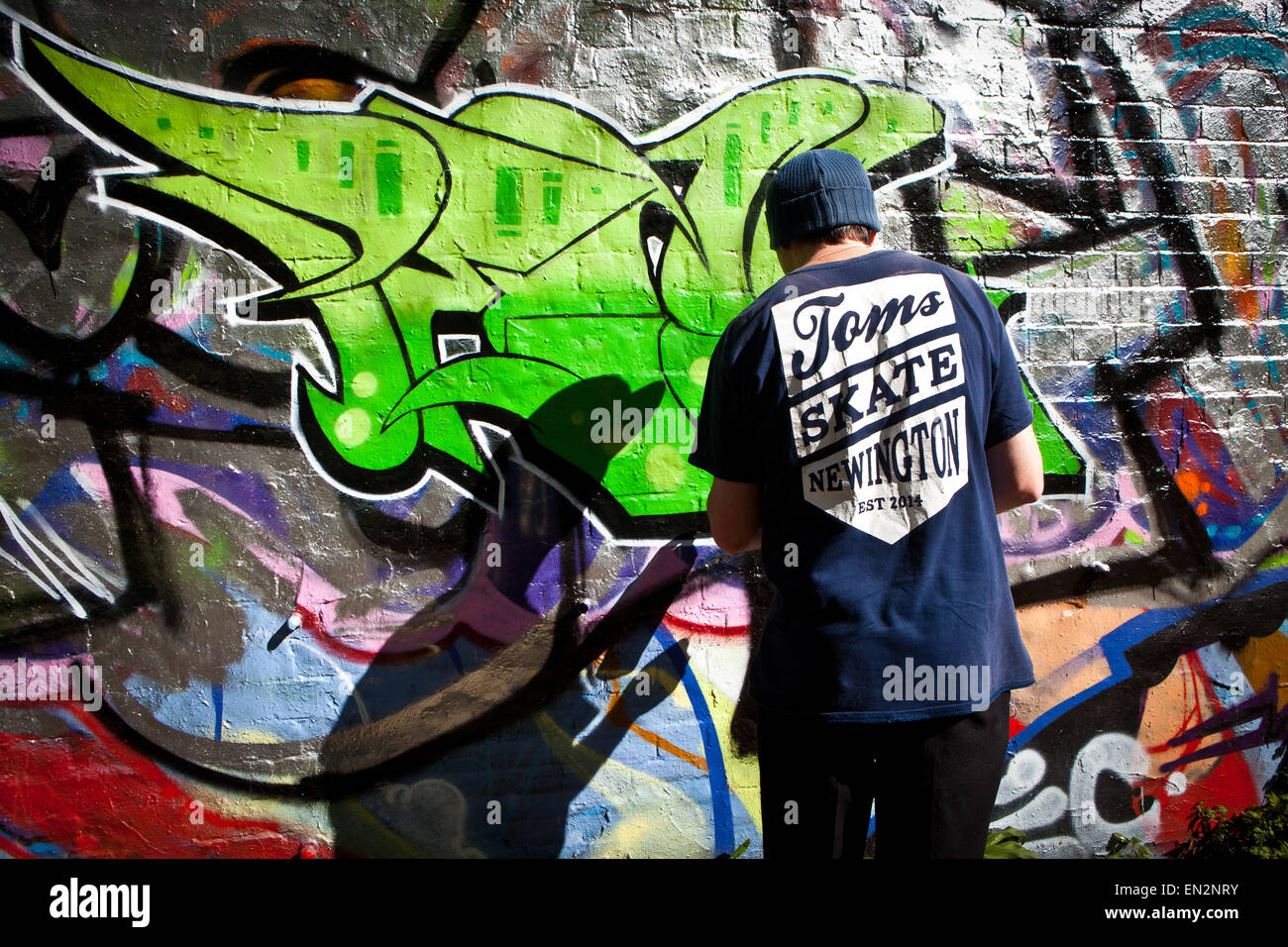 T artist hi-res stock photography and images - Alamy