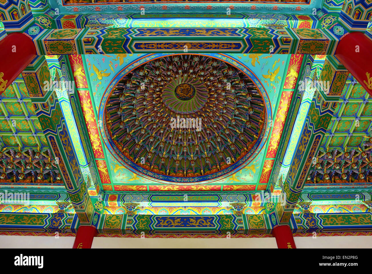 Oriental ceiling hi-res stock photography and images - Alamy