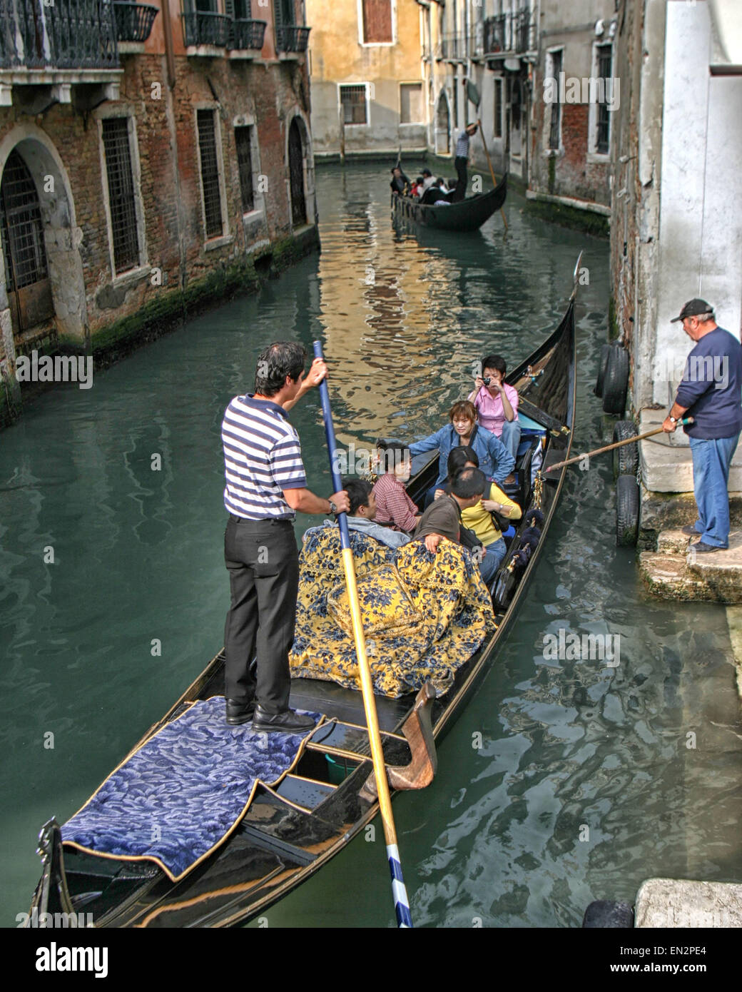 Female gondolier in venice hi-res stock photography and images - Alamy