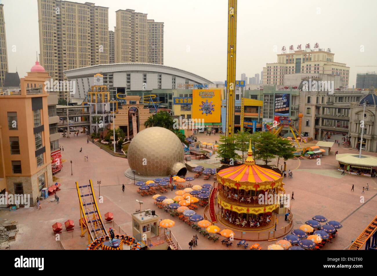 New South China Mall in Dongguan, China, the world biggest shopping ...