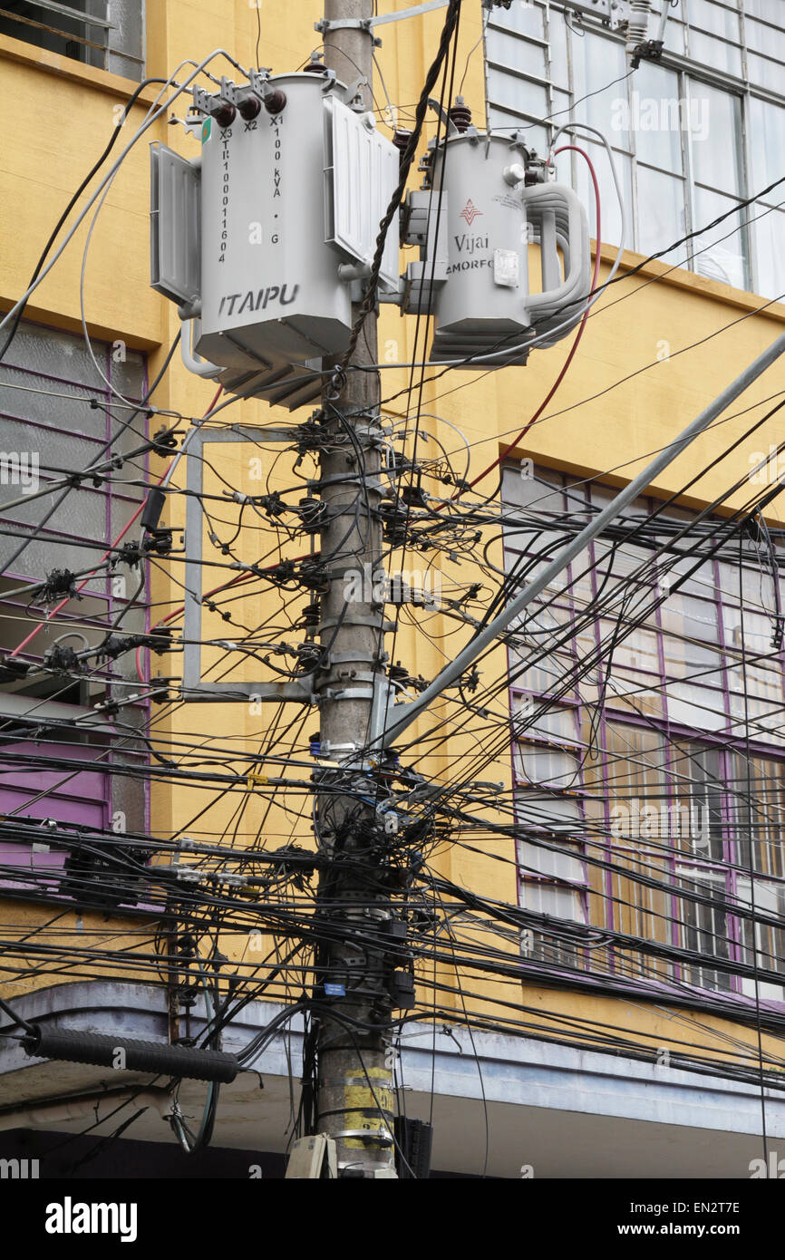 Tangle Electrical Wires On Power Stock Photos & Tangle Electrical Wires ...