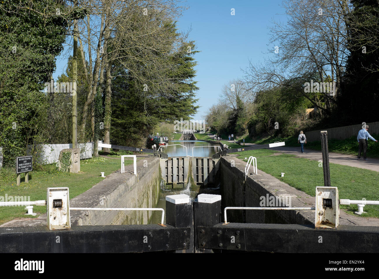 The Kennet and Avon Canal at Caen Hill in Devizes Stock Photo - Alamy