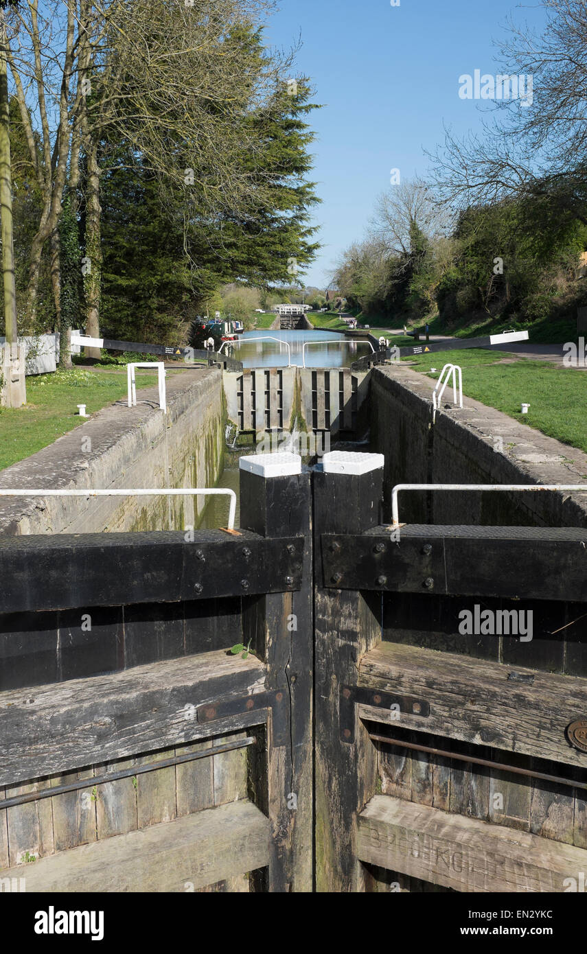 Kennet and Avon Canal in Devizes Stock Photo - Alamy