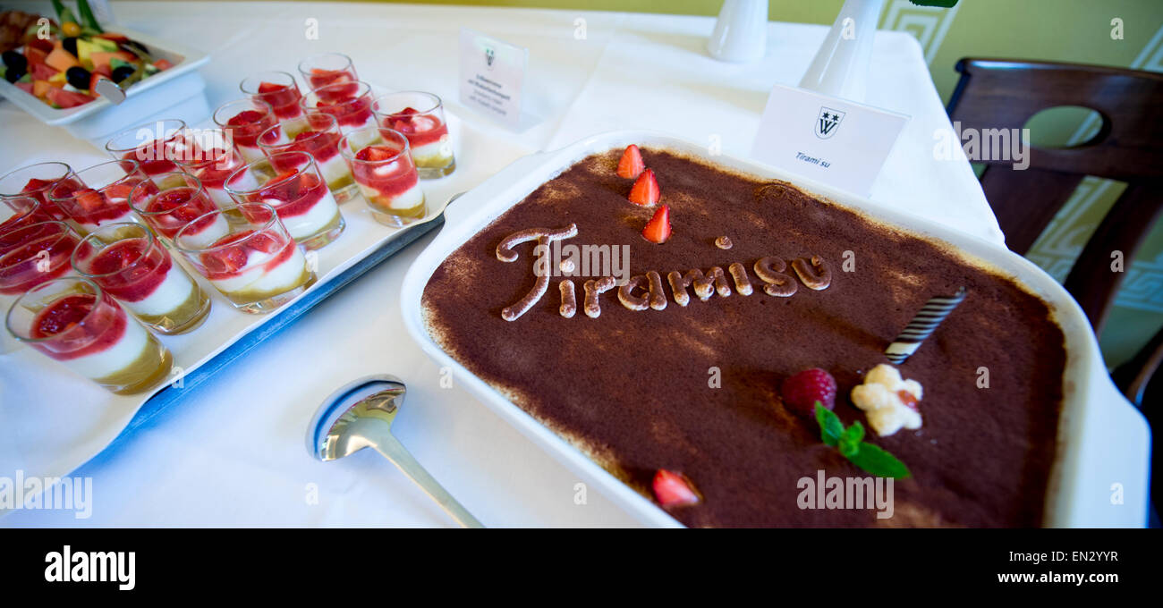 Pudding buffet hi-res stock photography and images - Alamy