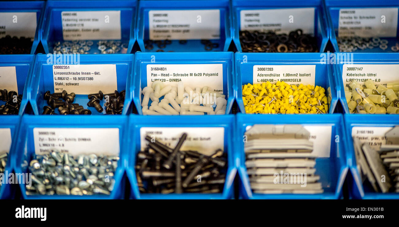 Screw boxes hi-res stock photography and images - Alamy