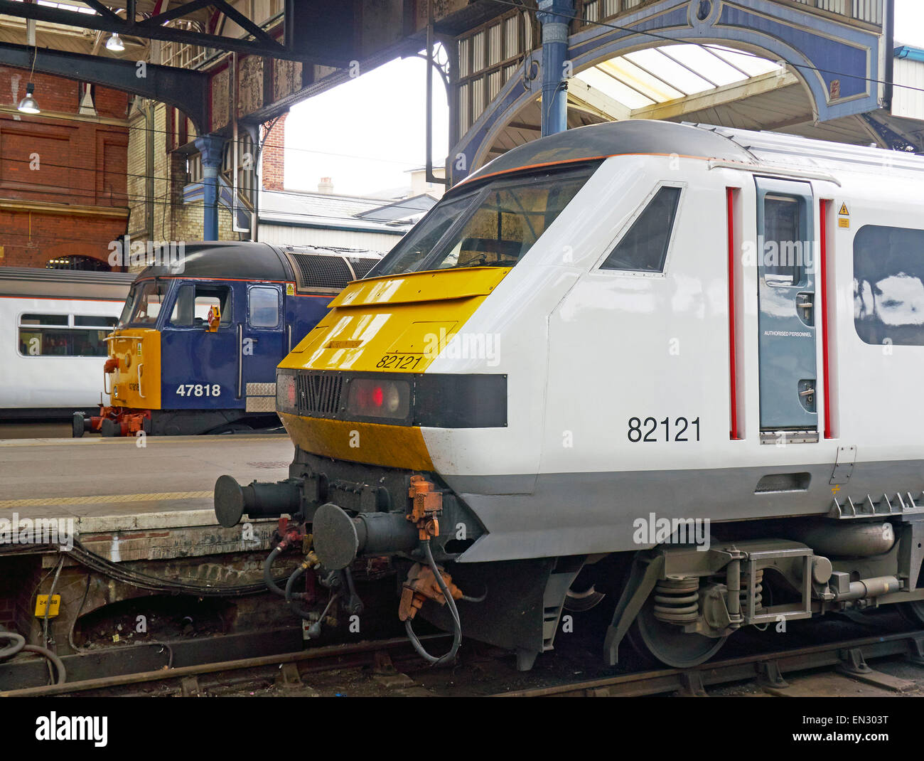 Abellio Greater Anglia Class 82 electric locomotive at the head of a ...