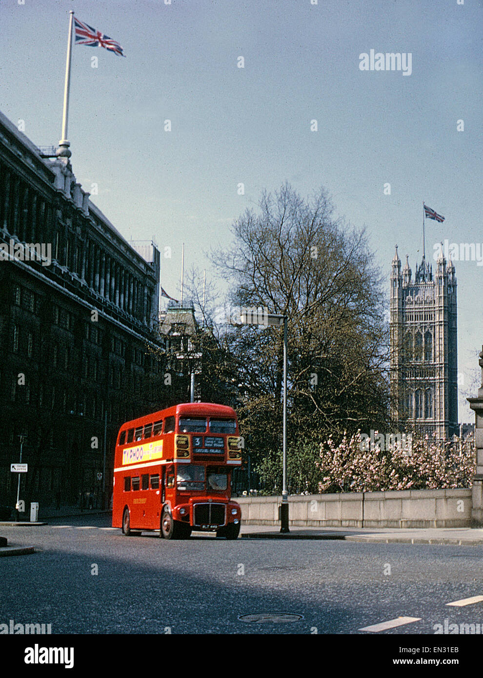 1970s london bus hi-res stock photography and images - Alamy