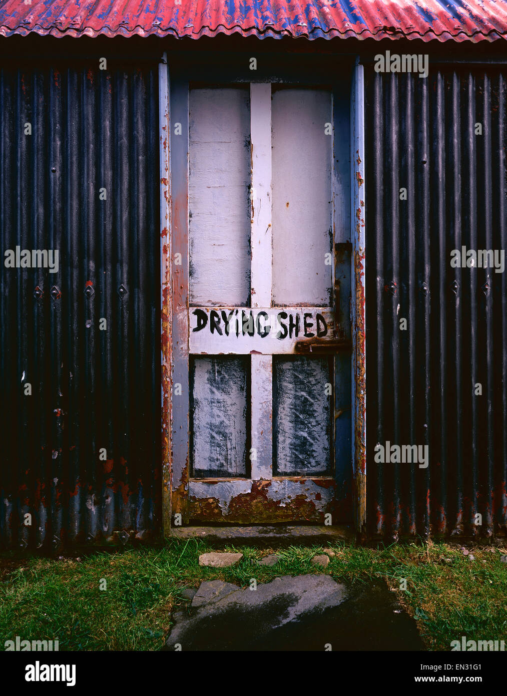 An old corrugated tin hut beside Kyle of Tongue Youth Hostel ...