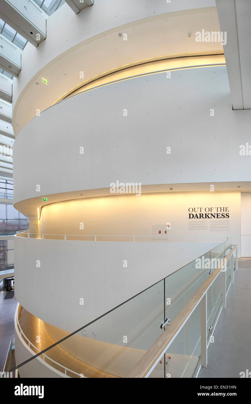 Detail of walkway leading to mid-floor gallery in Museum Street atrium ...