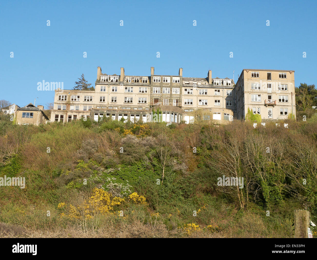 Derelict hotel in uk hi-res stock photography and images - Alamy