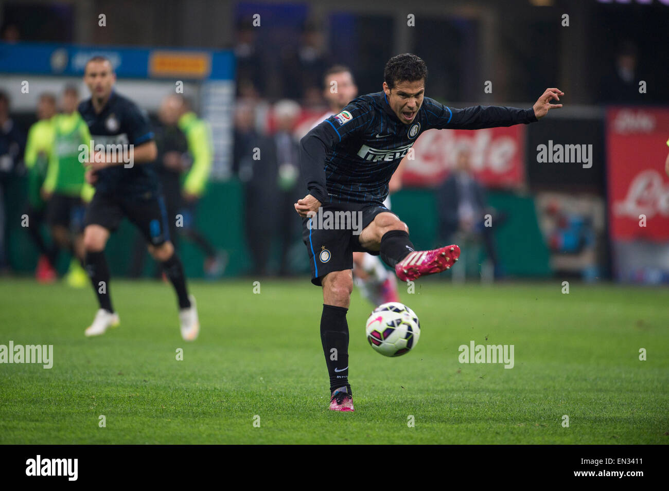 Hernanes inter hi-res stock photography and images - Alamy