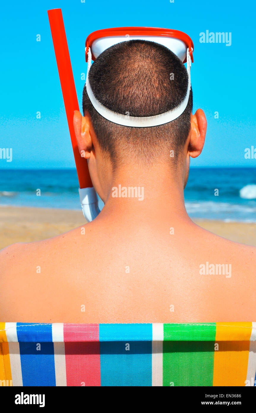 Wearing red at the beach male hi-res stock photography and images - Alamy