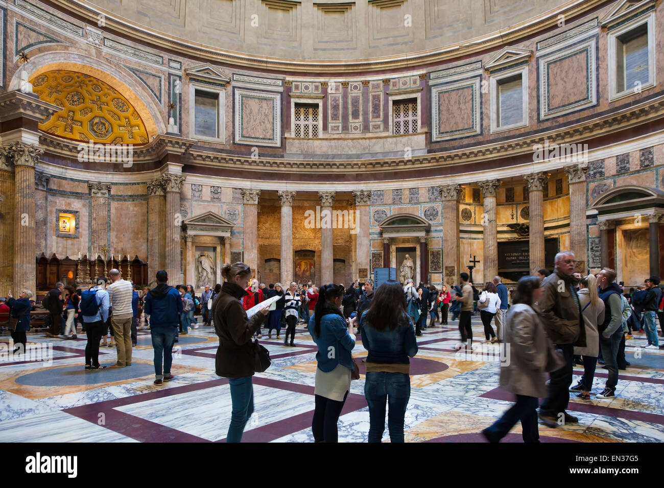 Inside the pantheon hi-res stock photography and images - Alamy