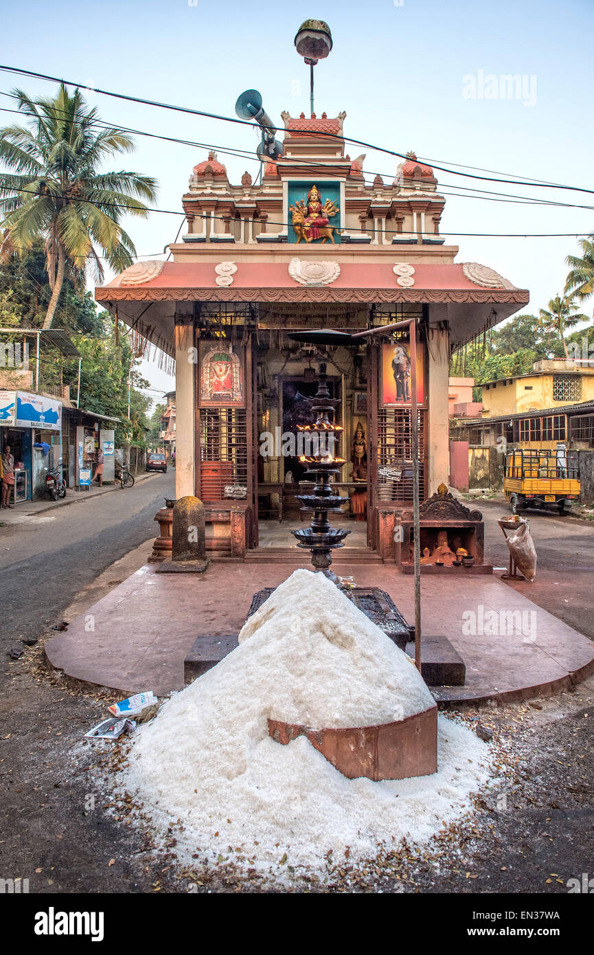 Kerala temple architecture hi-res stock photography and images - Alamy