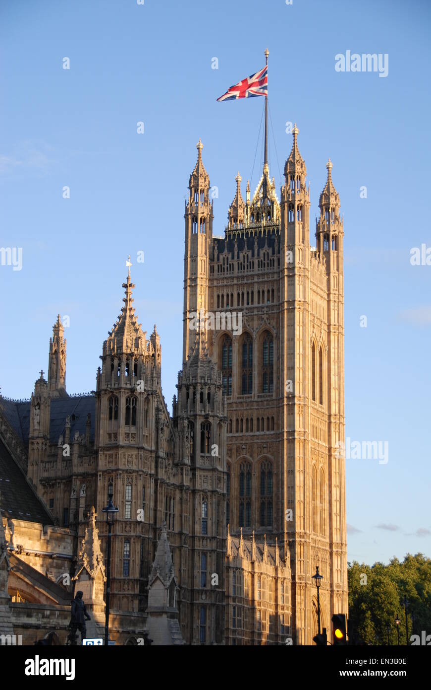 Victoria tower union jack hi-res stock photography and images - Alamy